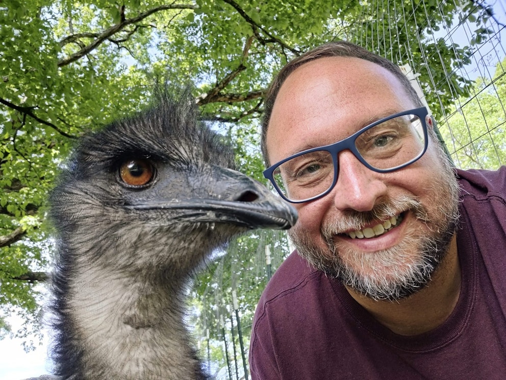 MEEMOO and the NEENAWS - emu police chase
