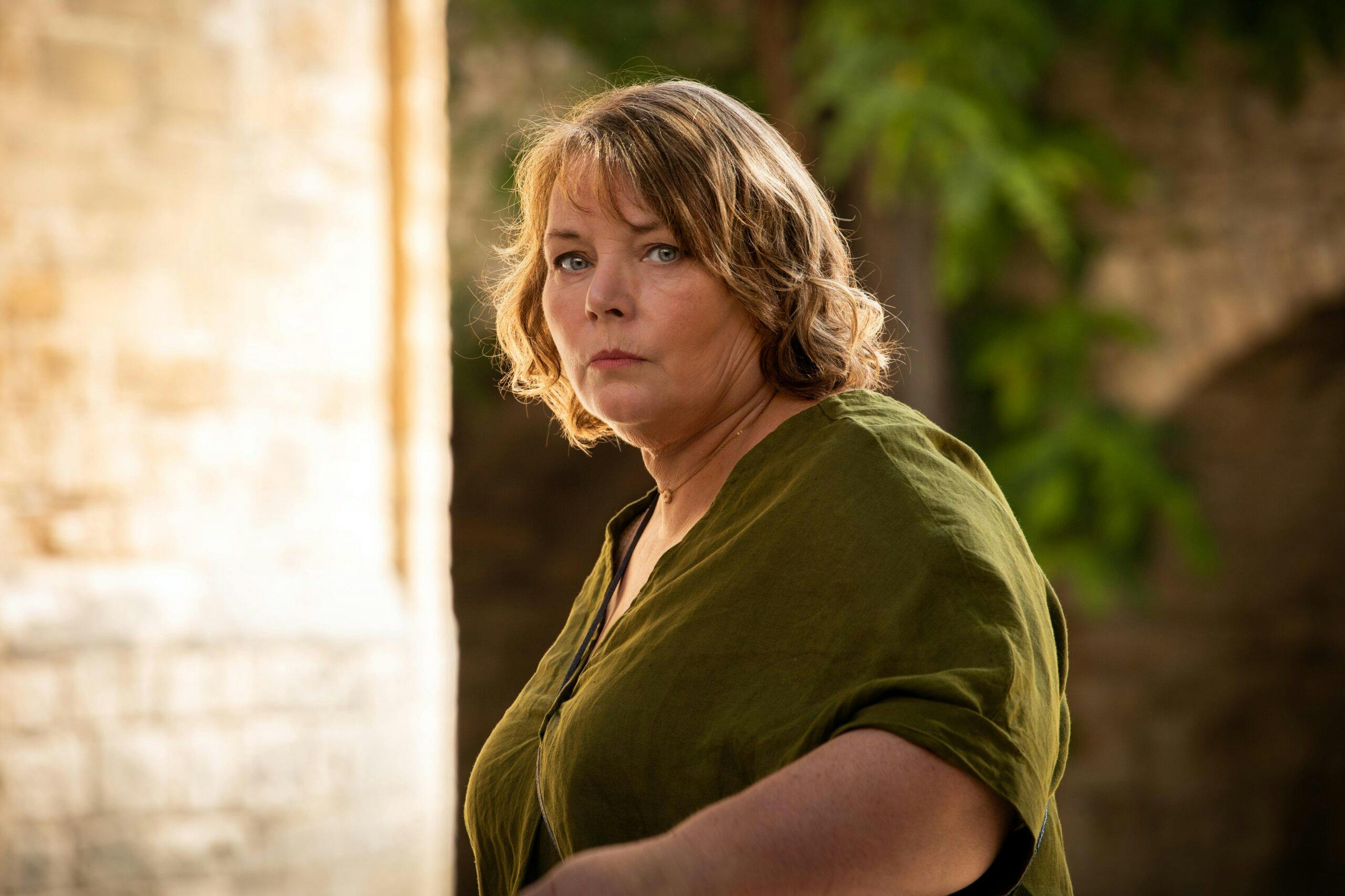 Missed Call: Joanna Scanlan Faces A Wall Of Silence As She Hunts For ...