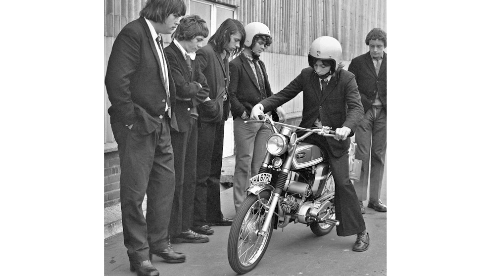 Moped Mania | %%channel_name%%