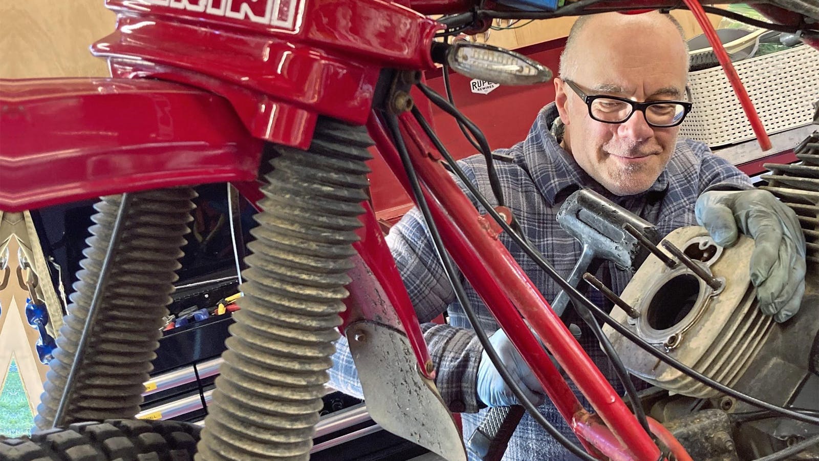 Jumping back in time | %%channel_name%%