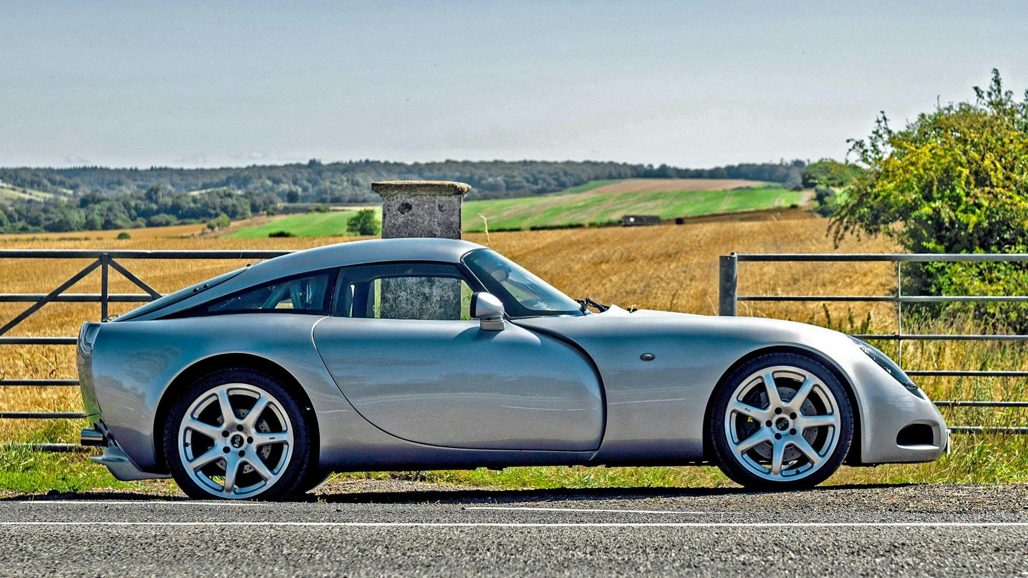 Last dawn: rare 2000s TVR T350c prototype driven